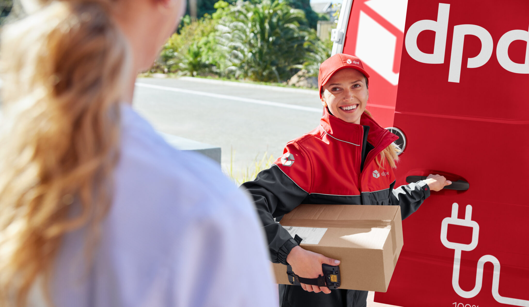 DPD Ireland | Ireland's Leading Parcel Delivery & Courier Service
